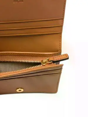Mcm Tracy Logo Buckle Wallet - Brown