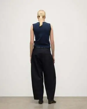 Johnstons Of Elgin Iris Classic Cashmere Tank - Navy