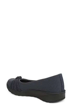 LIFESTRIDE Gaines Loafer - Navy Blazer
