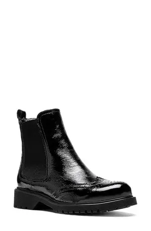 La Canadienne Hansel Wingtip Waterproof Chelsea Boot