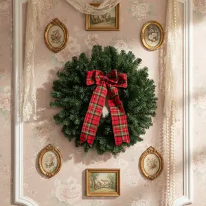 COCOBELLA Seraphina Holiday Wreath