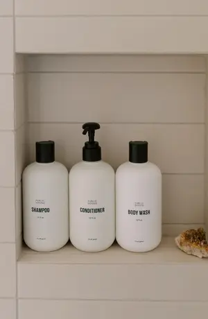 PUBLIC GOODS Shower Essentials Set