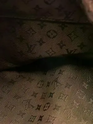 LOUIS VUITTON Leather Shoulder Bag