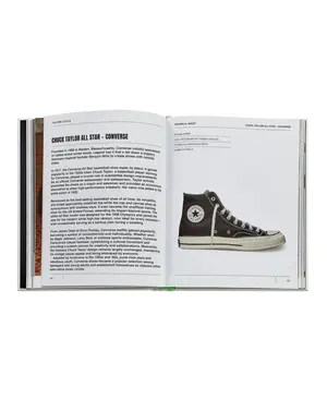 GRAPHIC IMAGE Sneakers: The Classics Leather Bound Book