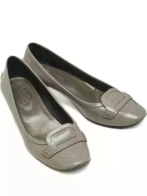 TOD'S Leather Loafer Pumps