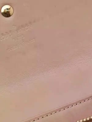 LOUIS VUITTON Sarah Wallet