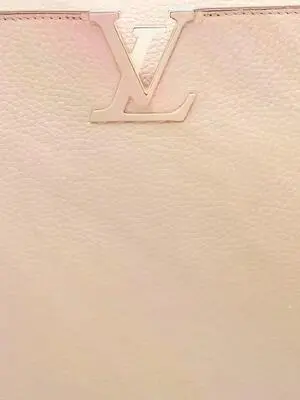 LOUIS VUITTON Capucines Mm Handbag