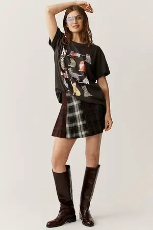 GIRL DANGEROUS Graphic T-shirt