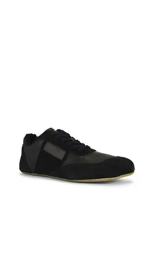 MAISON MARGIELA Low Top Sneakers - Black