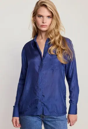 The Shirt By Rochelle Behrens Silk Signature Shirt - Navy