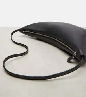 THE ROW Izzy Leather Shoulder Bag - Black