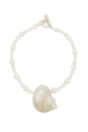 VELVET LUNA Natural Pearl And Seashell Pendant Necklace - White
