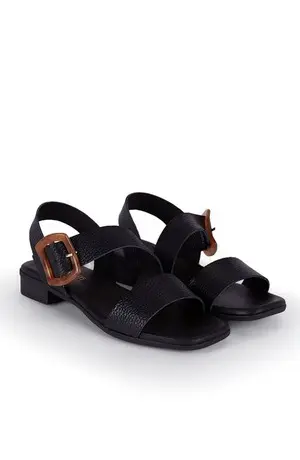 MENINA STEP Side Buckle Sandal