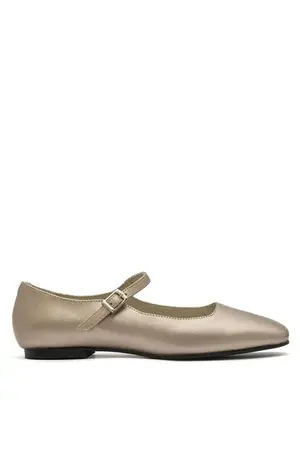 Menina Step Round Toe Flats For Women