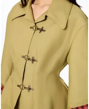 NOCTURNE Fitted Jacket With Buckle Detail