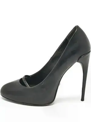 Gucci Leather Heeled Pumps