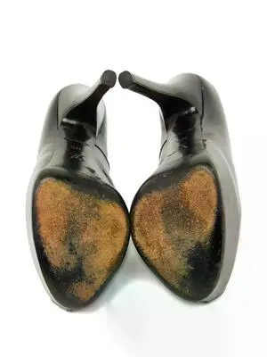 LOUIS VUITTON Padlock Detail Pumps