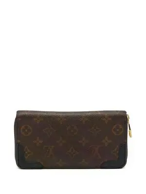 LOUIS VUITTON Monogram-canvas Wallet
