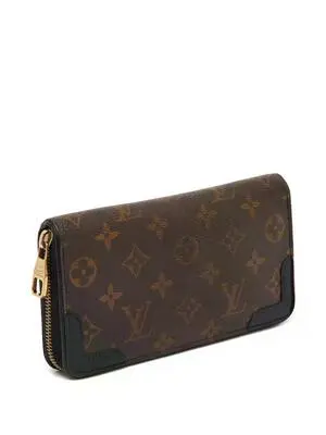 LOUIS VUITTON Monogram-canvas Wallet