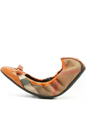 Burberry Flat Shoes For Women
