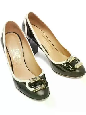 FERRAGAMO Pumps - Black