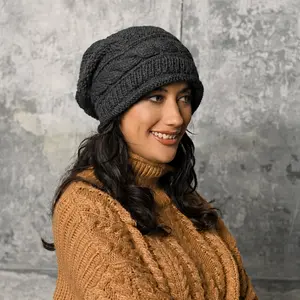 NIRVANNA DESIGNS Gateway Beanie - Green