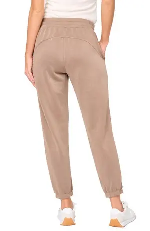 GIBSONLOOK Easy Everywhere Joggers - Dark Taupe