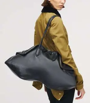 Alexander McQueen Large Leather Manta Top-handle Bag - Black