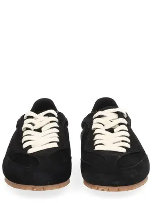 Axel Arigato Daze Runner Sneaker - Black