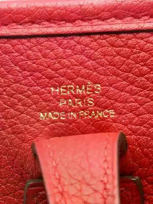Hermès 2019 Tpm Evelyne Shoulder Bag - Red