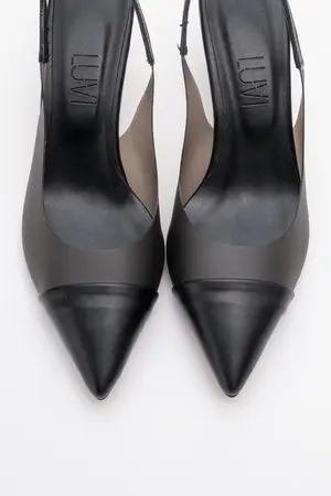 PROLOGUE SHOES Pointed Toe Slingback Pumps - Black