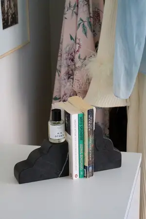 THE PARMATILE SHOP Cloud Bookend - Black