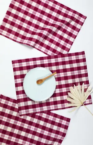 ARCHIVE NEW YORK Abigail Cranberry Handwoven Cotton Placemats - Burgundy
