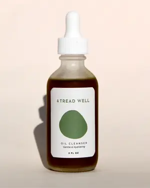 & TREAD WELL Oil Cleanser - No Color