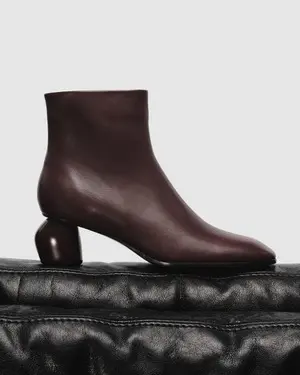MI/MAI Tadao Low Heel Ankle Boots - Burgundy