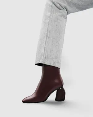 MI/MAI Rams High Heel Ankle Boot - Burgundy