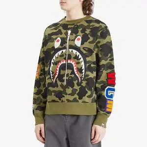 A BATHING APE 1st Camo Shark Crew Neck Sweatshirt