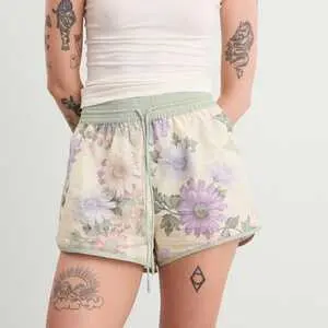 ALEMAIS Donella Short