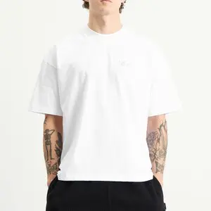 N!CE Embroidered Logo T-shirt