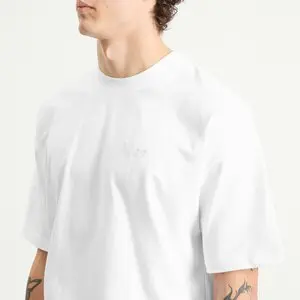 N!CE Embroidered Logo T-shirt