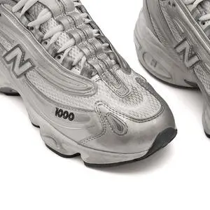 NEW BALANCE 1000 - Silver Metallic