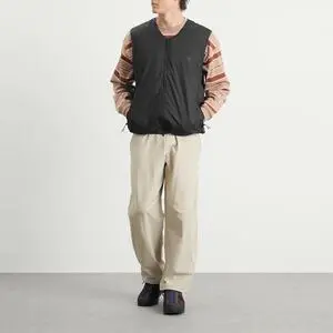 PURPLE MOUNTAIN OBSERVATORY Peaks Gilet - Black