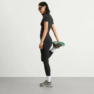 TALA Skinluxe V Waist Leggings - Shadow Black