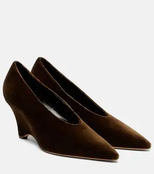 Le Monde Beryl Victoria 70 Velvet Wedges - Brown