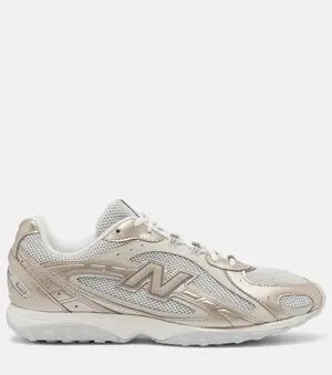 NEW BALANCE 204l Sneakers - Gold