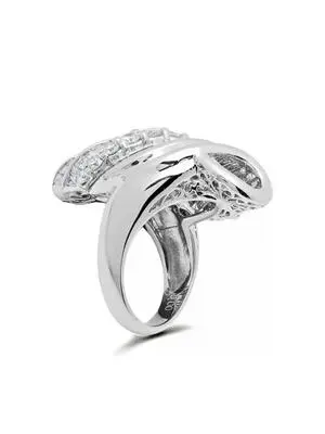 JEWELS AFICIONADO Platinum Seashell Diamond Ring - Silver
