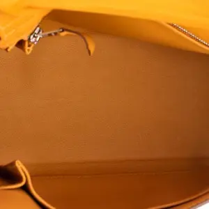 Hermès Kelly Handbag Orange Swift With Palladium Hardware 25