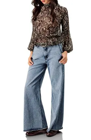 IVONNE High Neck Paisley Print Blouse