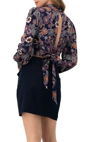 IVONNE Floral Print Tie-back Blouse