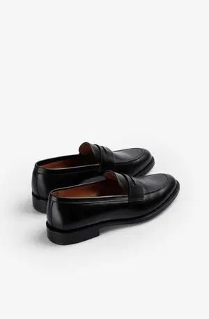 SCALPERS Carlson Loafer Shoes